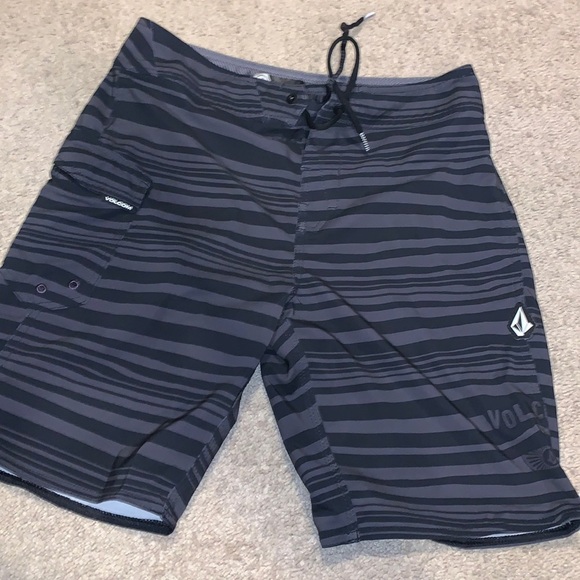 Volcom | Shorts | Mens Volcom Mod Tech Board Short | Poshmark
